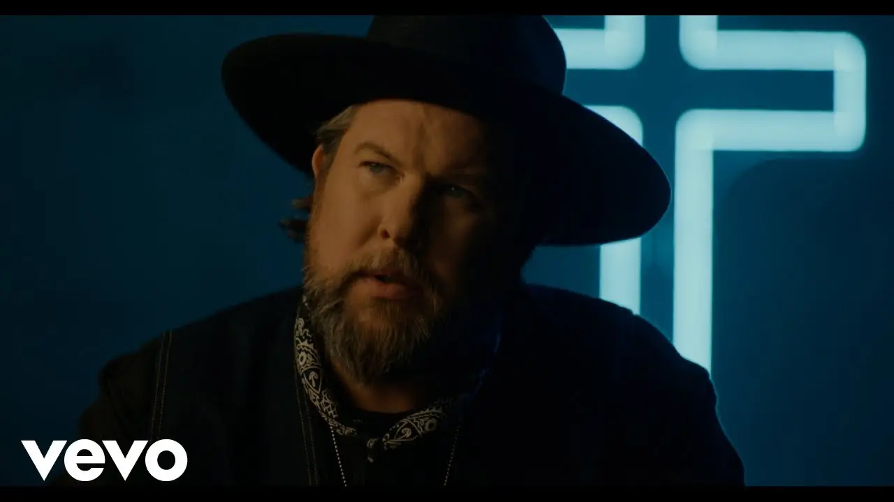 Zach Williams Shares a Powerful Message in "Jesus Loves" Performance ...